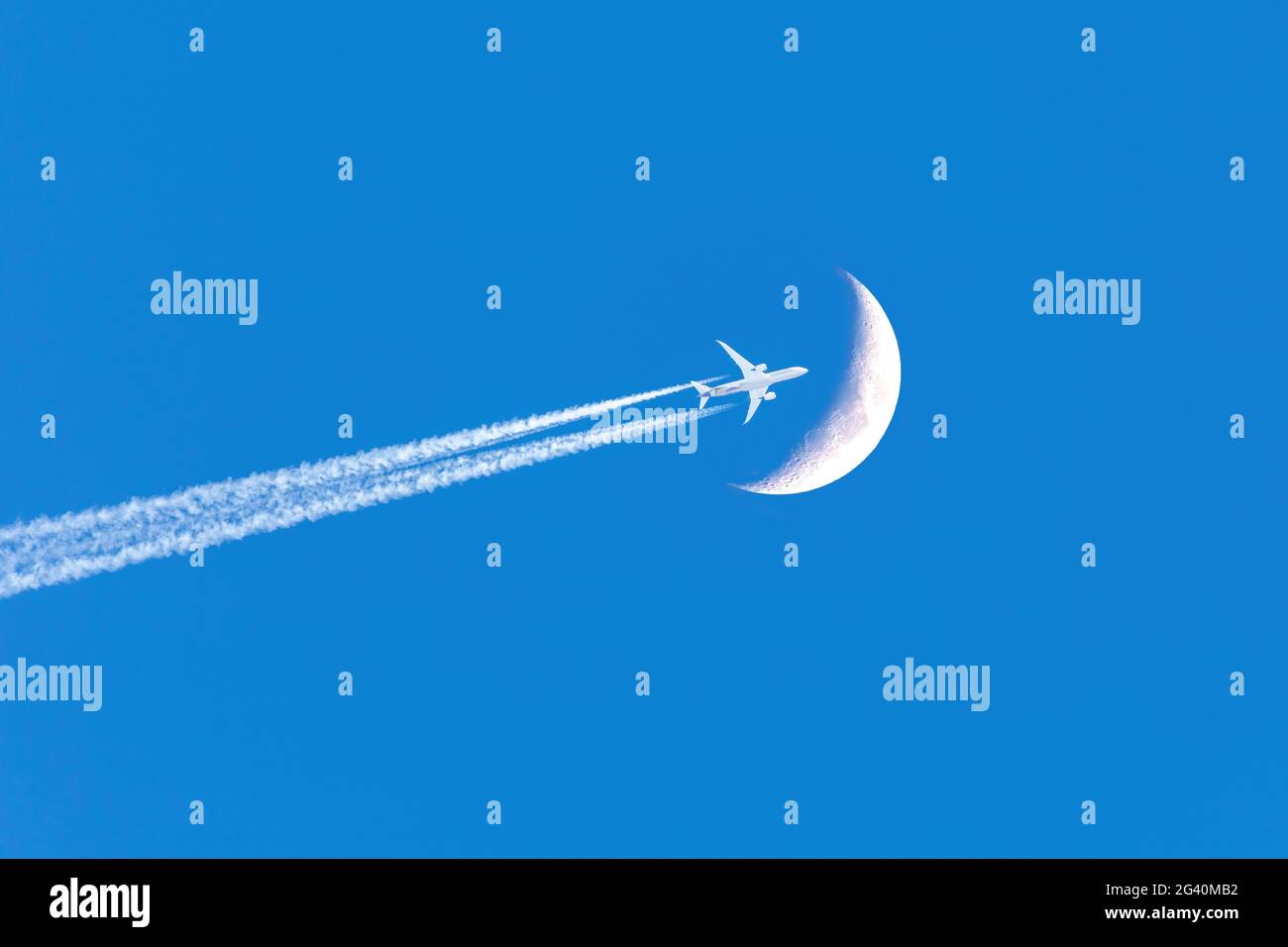 Airline passes hi-res stock photography and images - Alamy