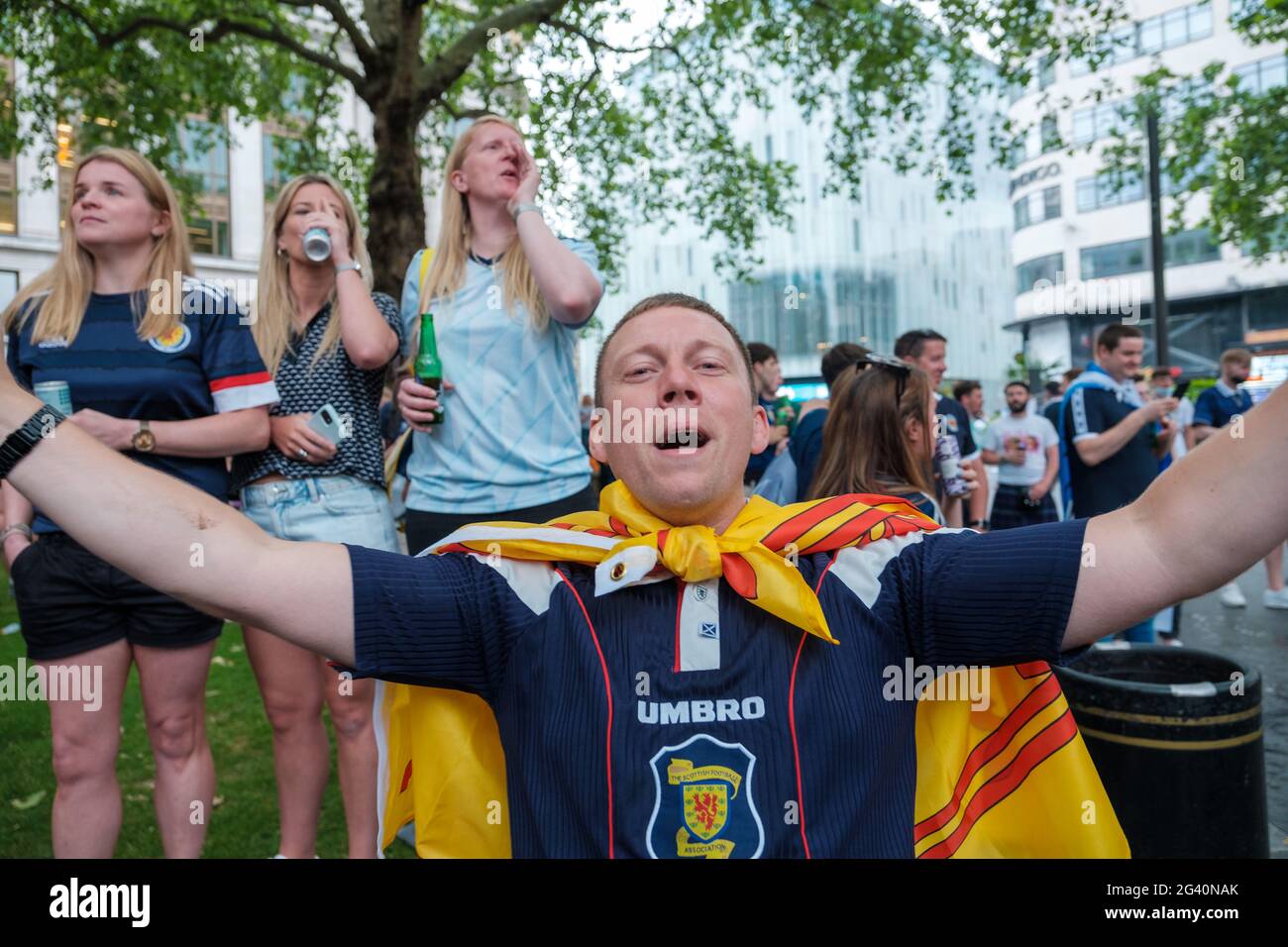 Scottish Fans & The Tartan Army came down to London to support their ...