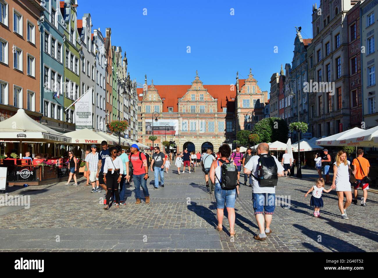 GDANSK, POLAND - Juli, 2018. Summer on Długa street, one of the city's ...