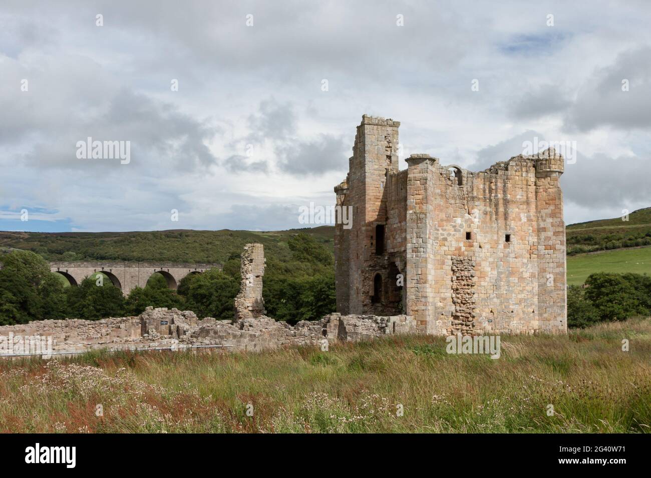 View of the ruins of Edlingham Castle Stock Photo - Alamy