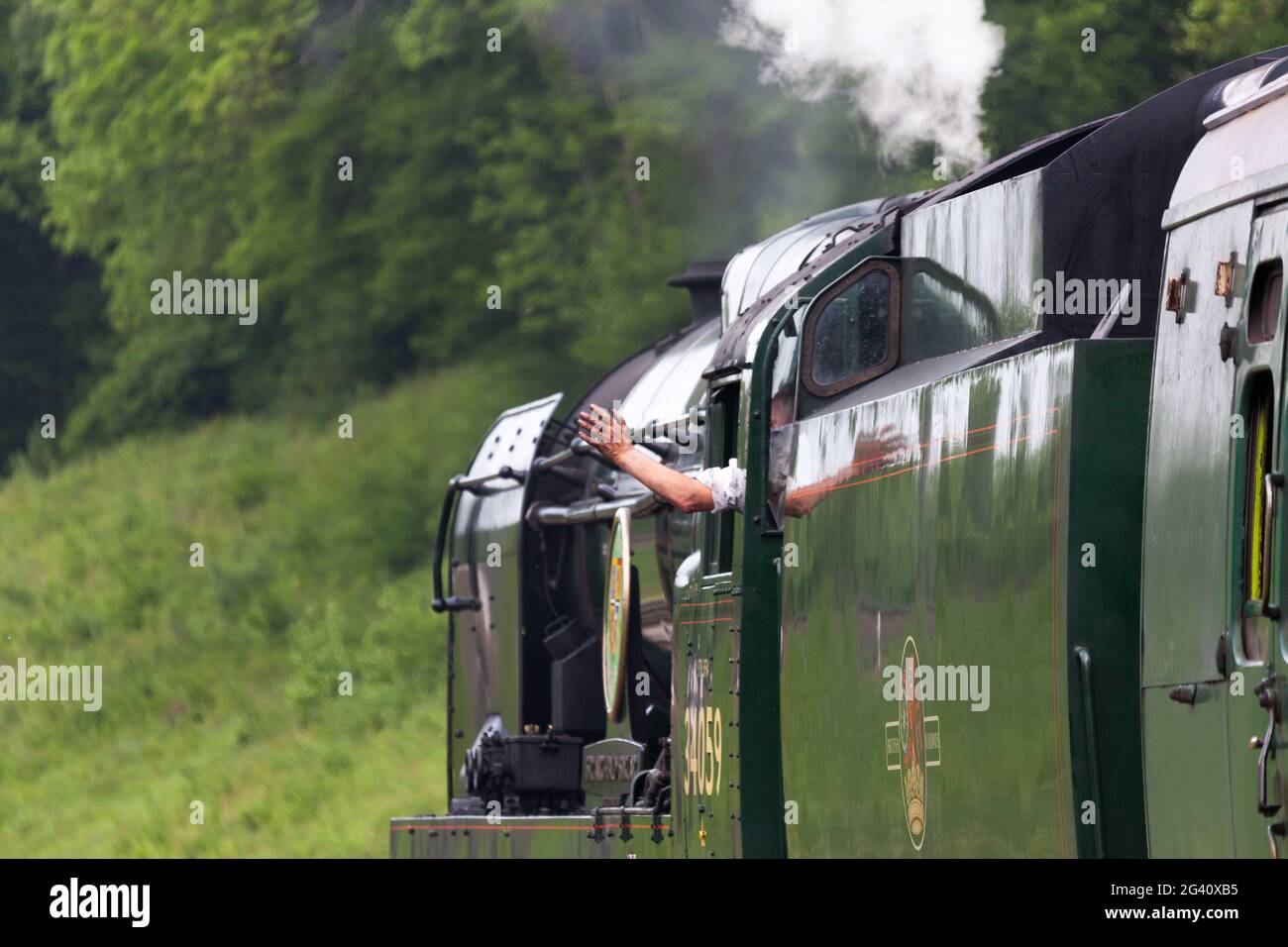 Waving goodbye train hi-res stock photography and images - Alamy