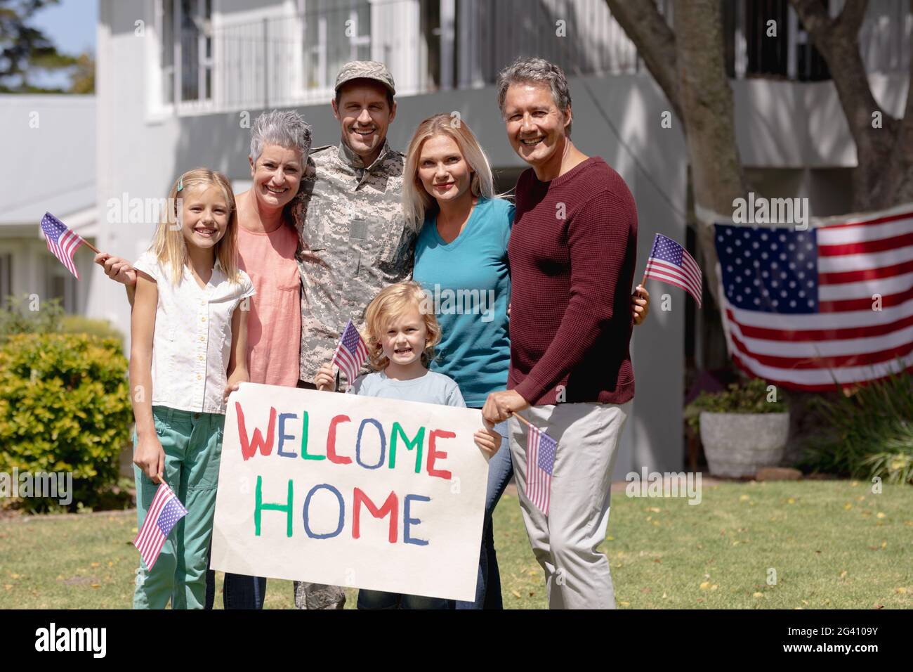 Welcome Home Sign Soldier High Resolution Stock Photography and Images ...