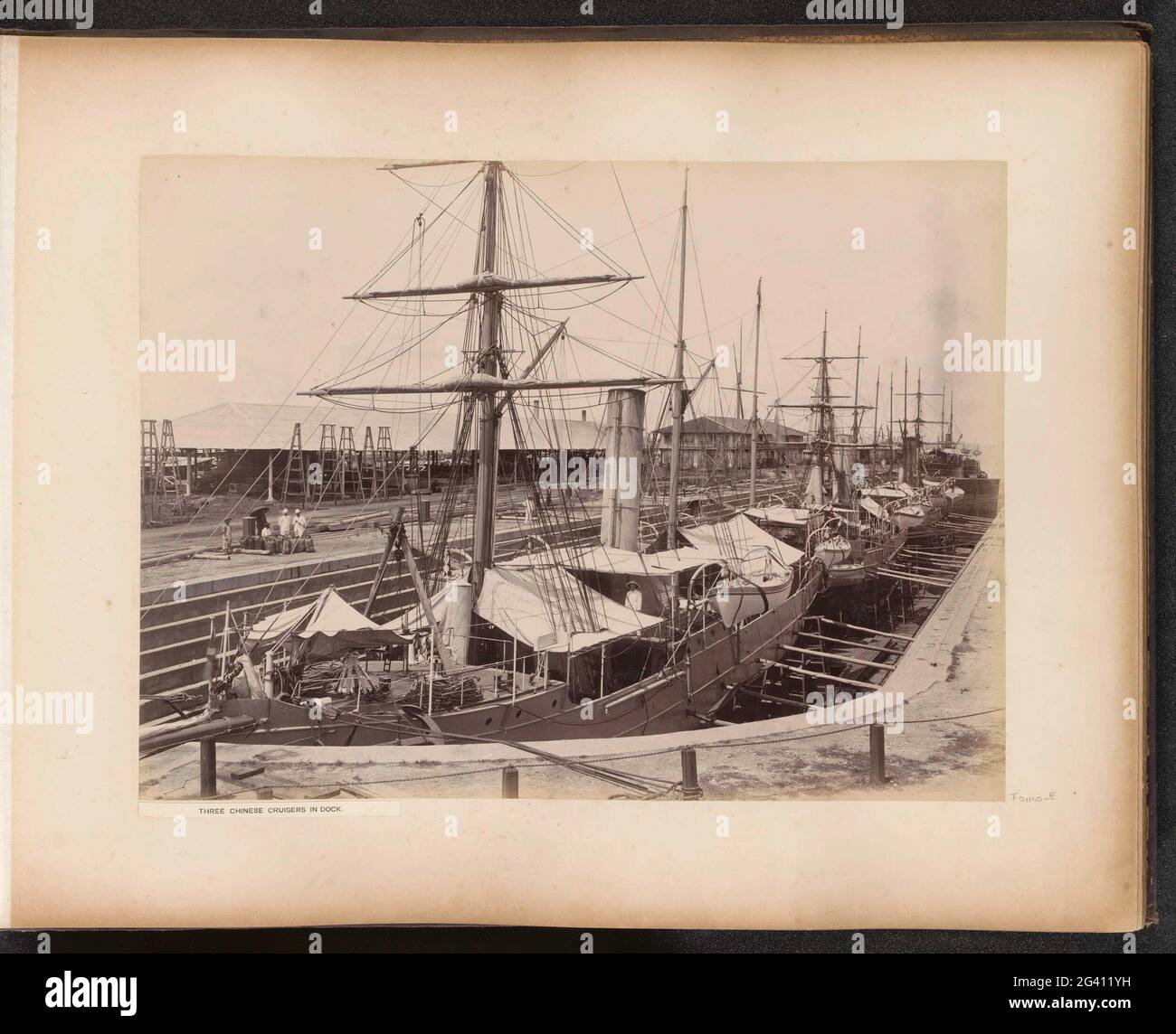 Three chinese cruisers hi-res stock photography and images - Alamy