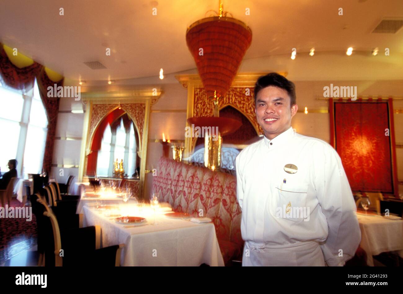 EMIRATES (UNITED ARAB EMIRATES) DUBAI. BURJ AL ARAB TOWER, (321M) ONE ...