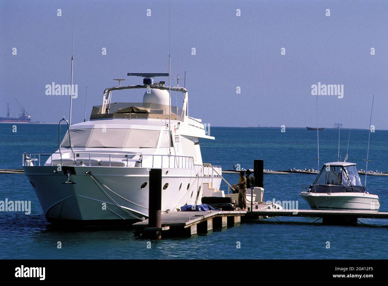 EMIRATES (UNITED ARAB EMIRATES) DUBAI. YACHT Stock Photo - Alamy