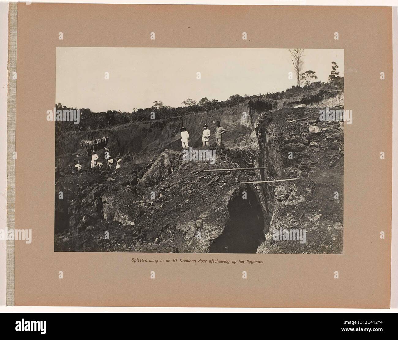 Slit formation in the B1 coal layer due to shear on the lying. Coal ...