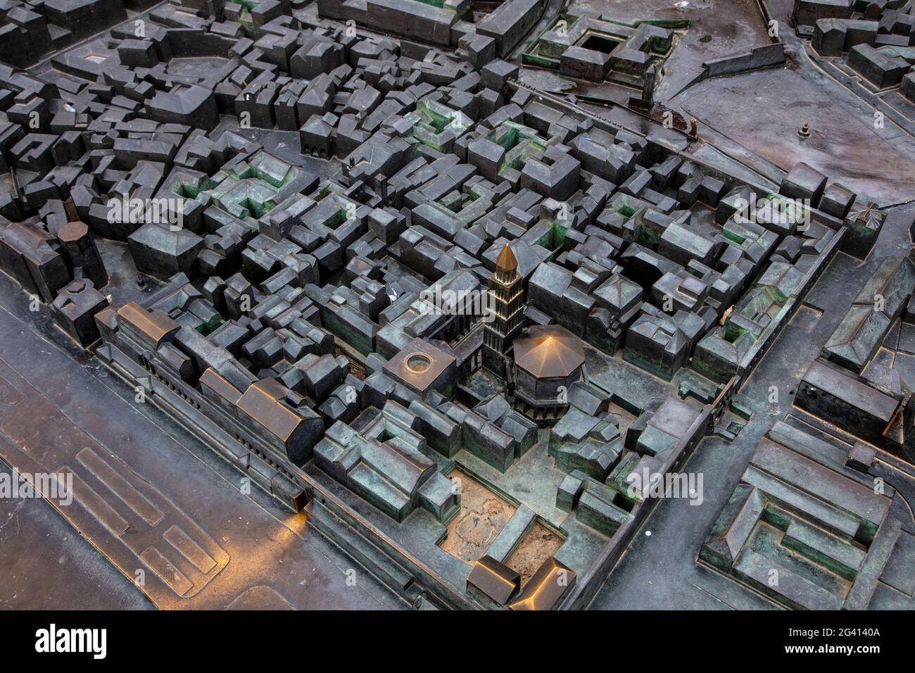 Split shots hi-res stock photography and images - Alamy