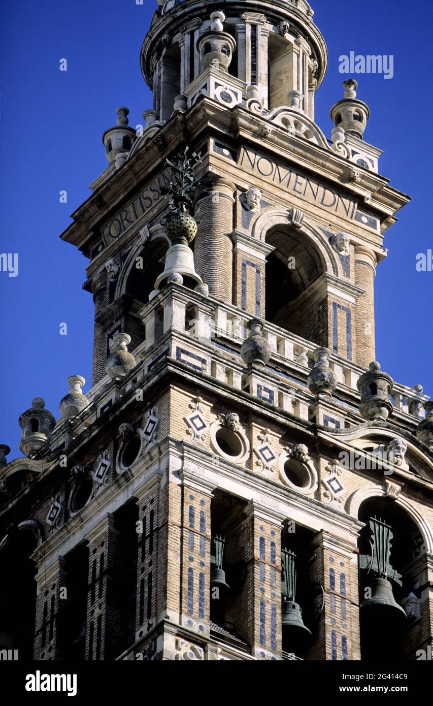 SPAIN, ANDALUSIA, SEVILLA, GIRALDA TOWER Stock Photo - Alamy