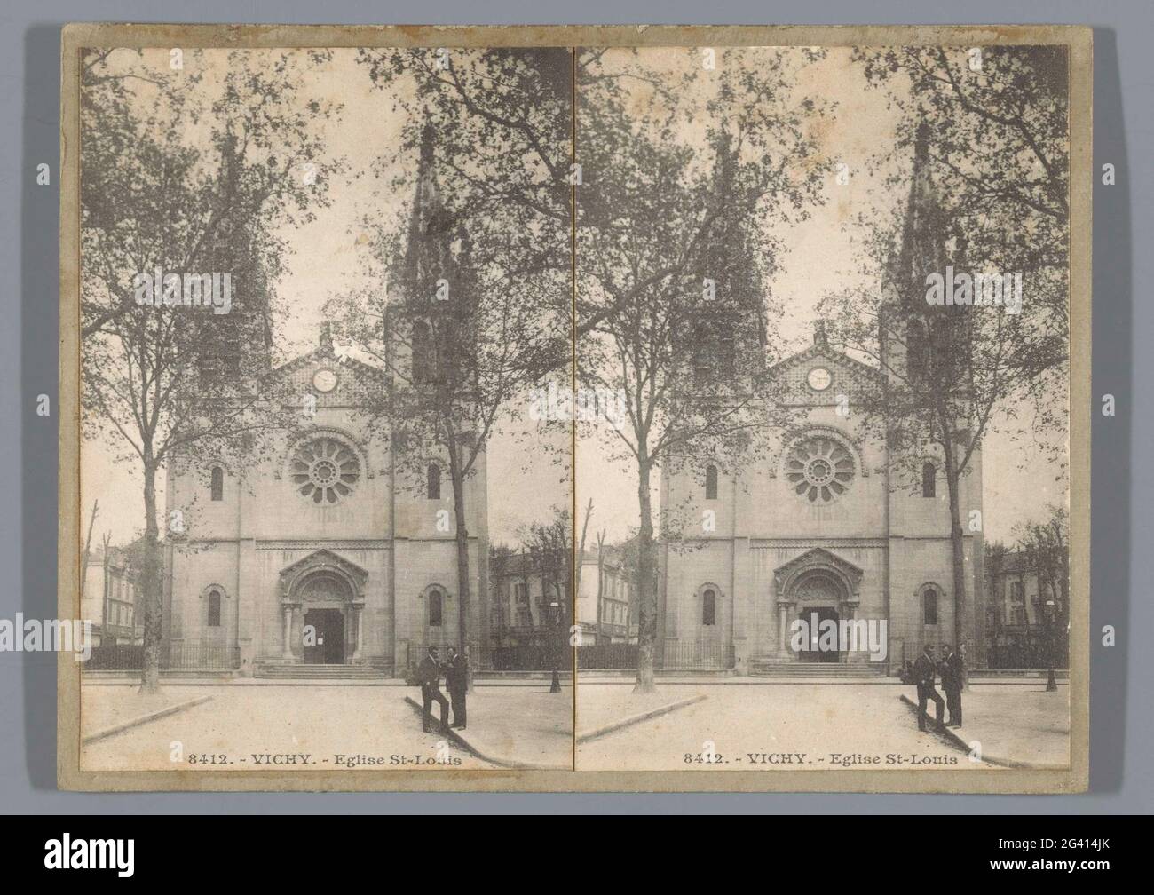 Gezicht op of Church of St. Louis in Vichy; Vichy.-Church St-Louis ...