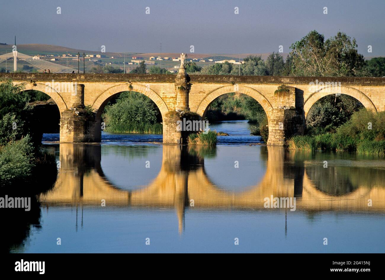 Romain bridge hi-res stock photography and images - Alamy