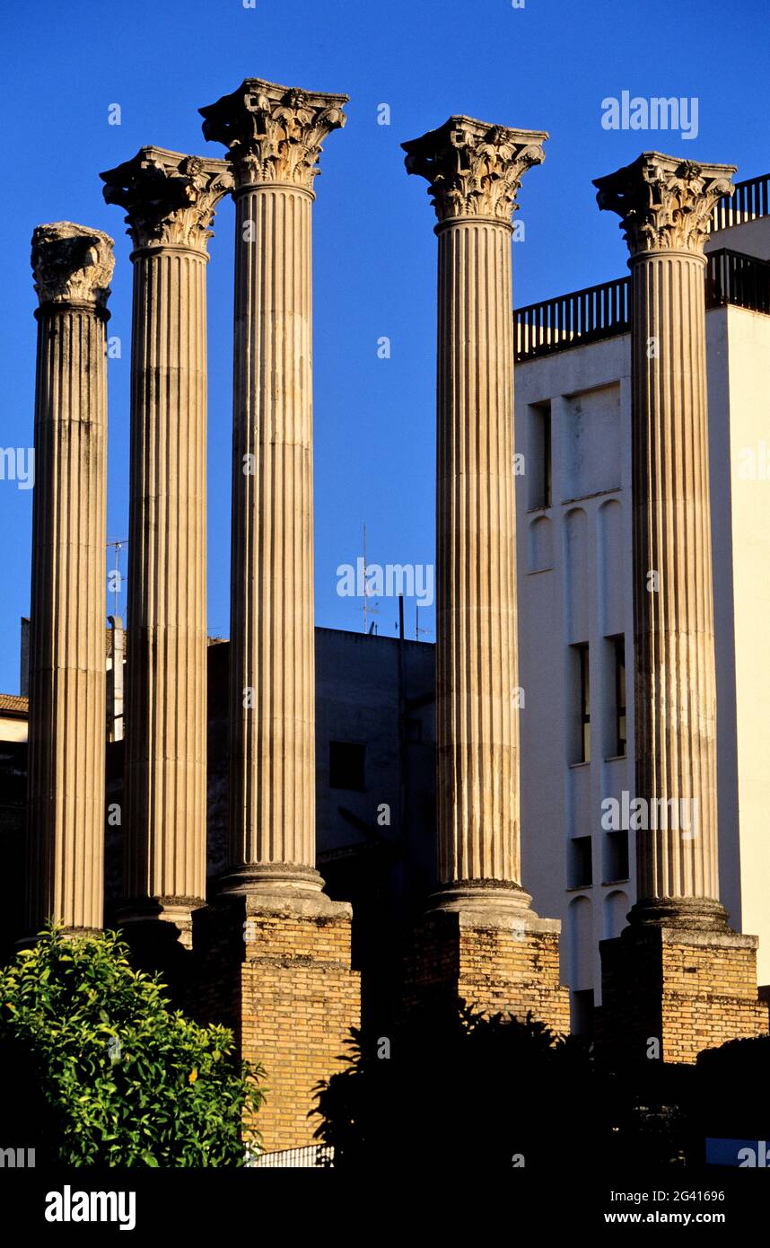 SPAIN, ANDALUSIA, CORDOBA, THE CORINTHIAN COLUMNS OF THE ROMAN TEMPLE ...