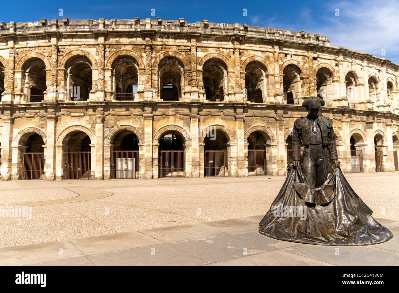 Visit nimes hi-res stock photography and images - Alamy