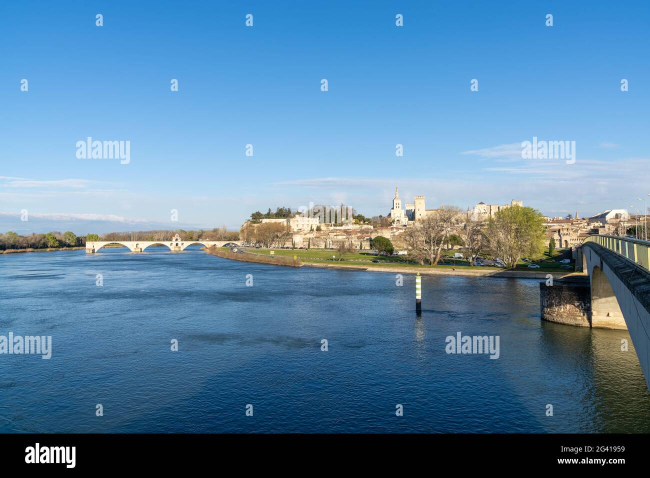 Provence avignon palais du pape hi-res stock photography and images - Alamy