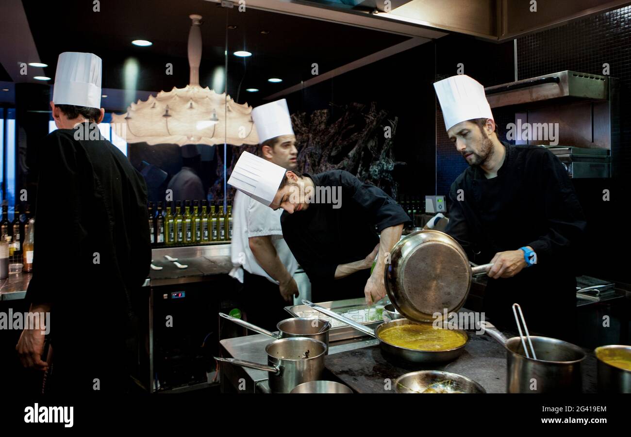 Kitchen scene hi-res stock photography and images - Alamy