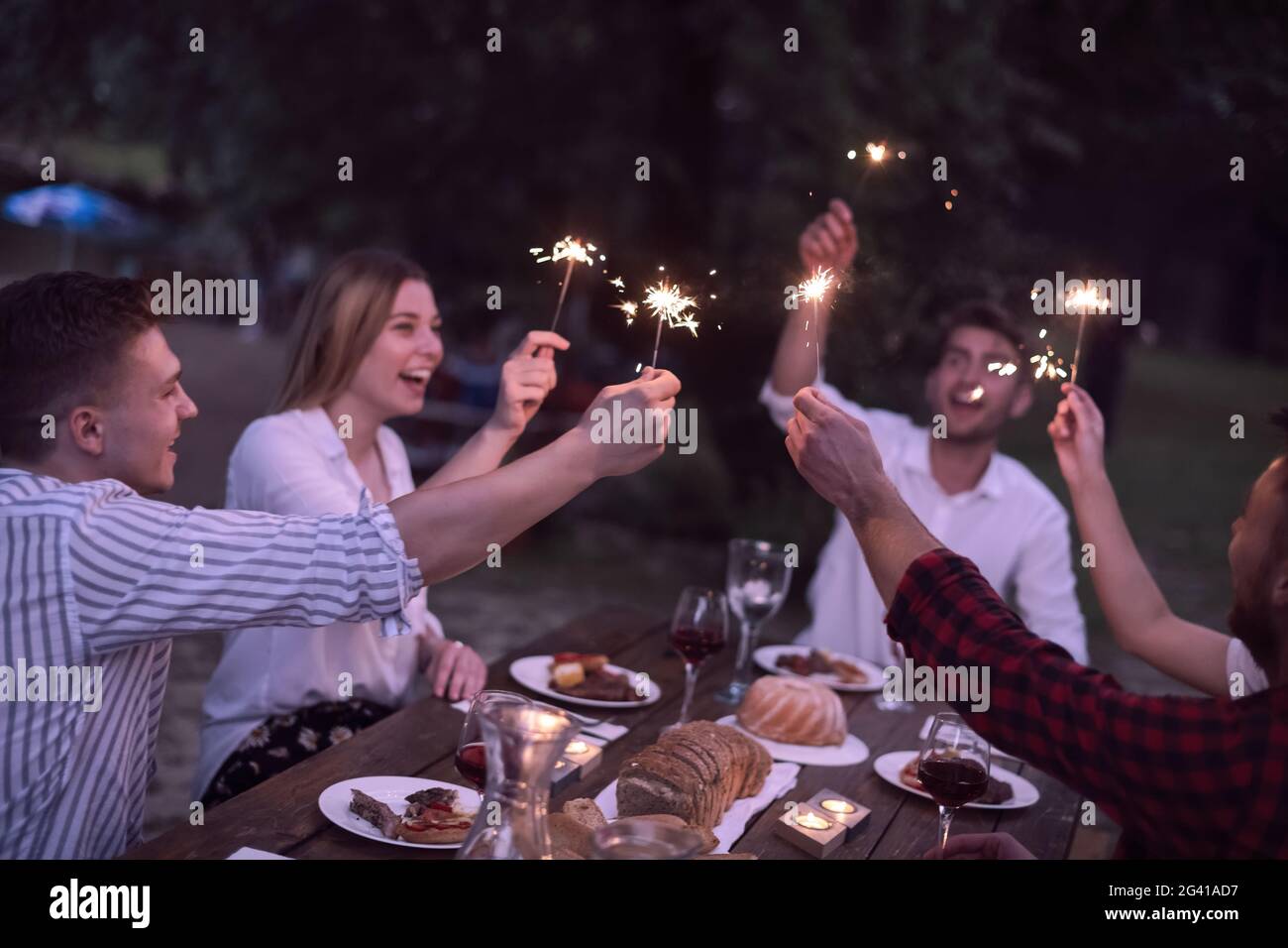 French dinner party hi-res stock photography and images - Alamy