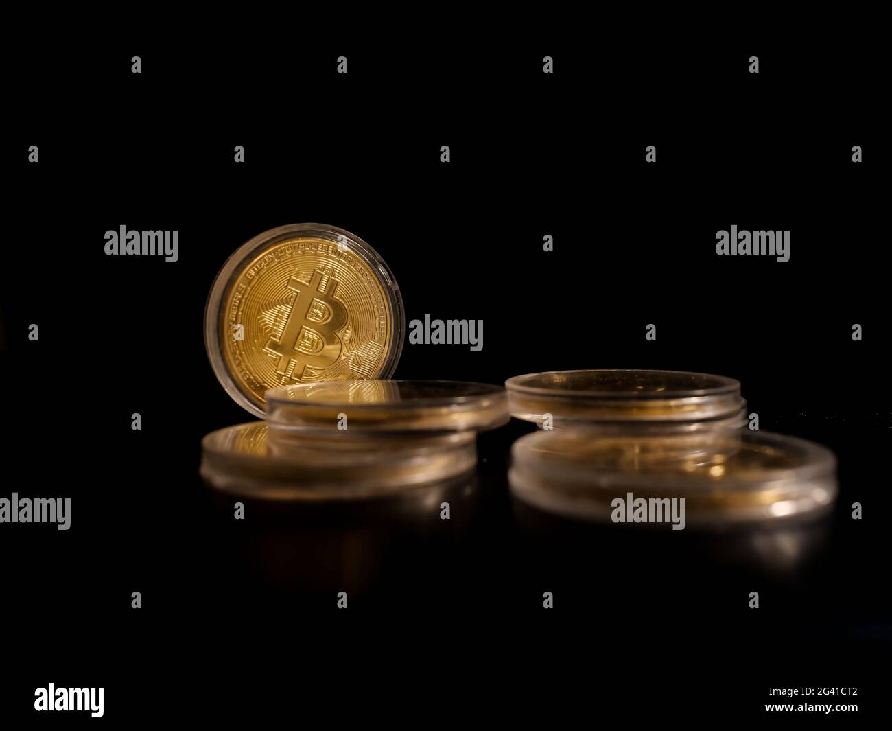 Bit coins hi-res stock photography and images - Alamy