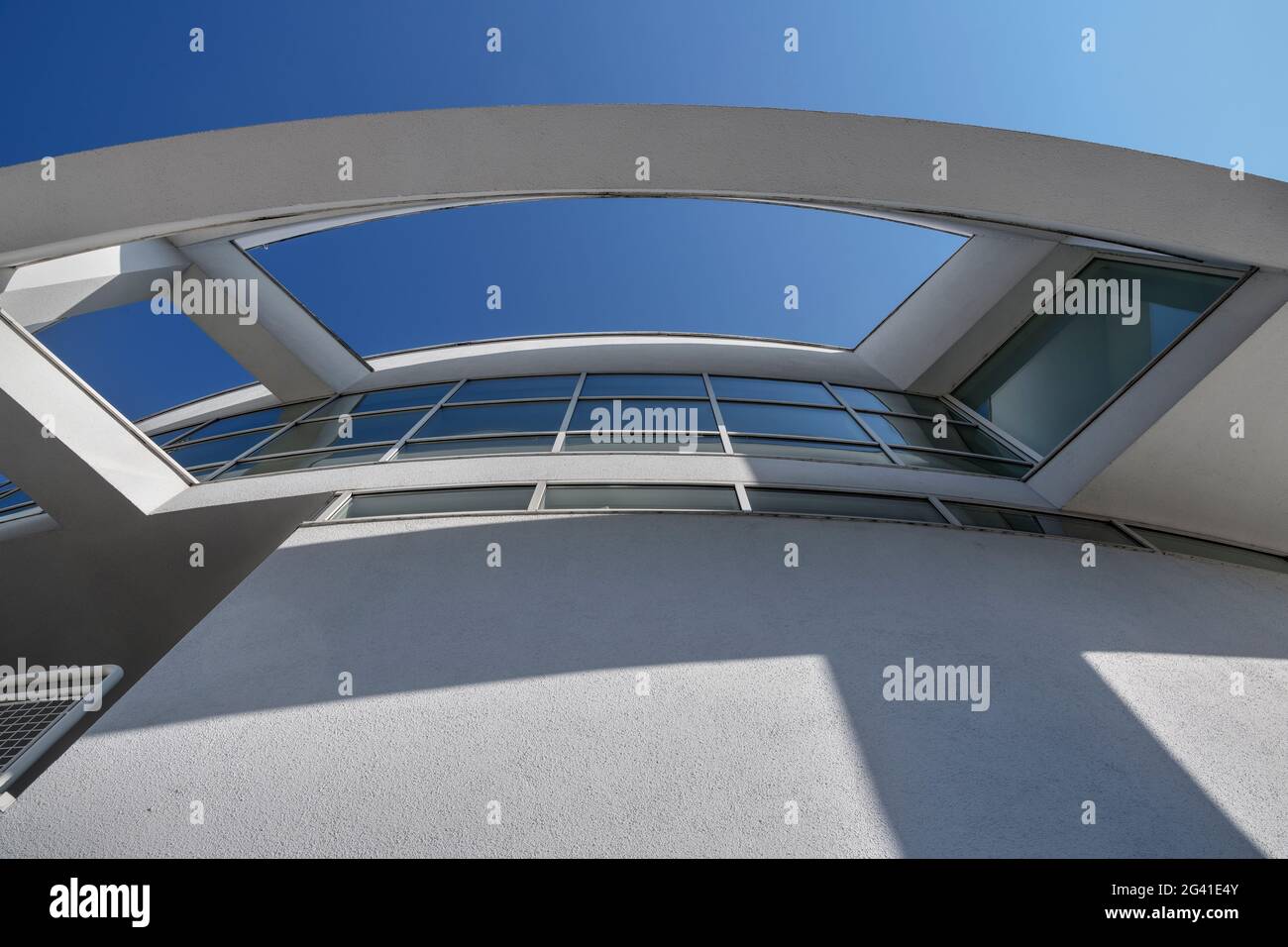 modern town house by Richard Meier, Ulm, Danube, Swabian Alb, Baden ...