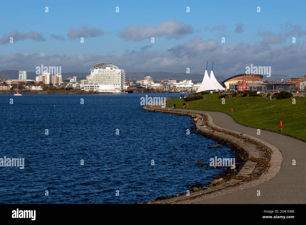 Cardiff riverside hi-res stock photography and images - Alamy