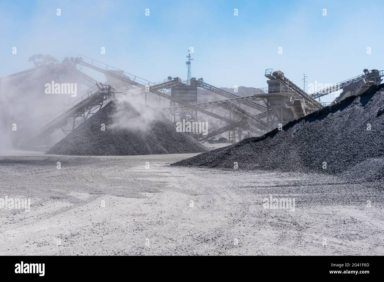 Quarry conveyor hi-res stock photography and images - Alamy