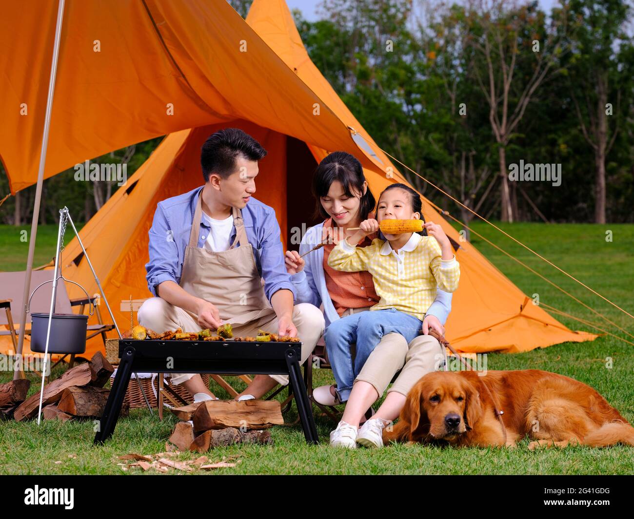 Dog barbecue china hi-res stock photography and images - Alamy
