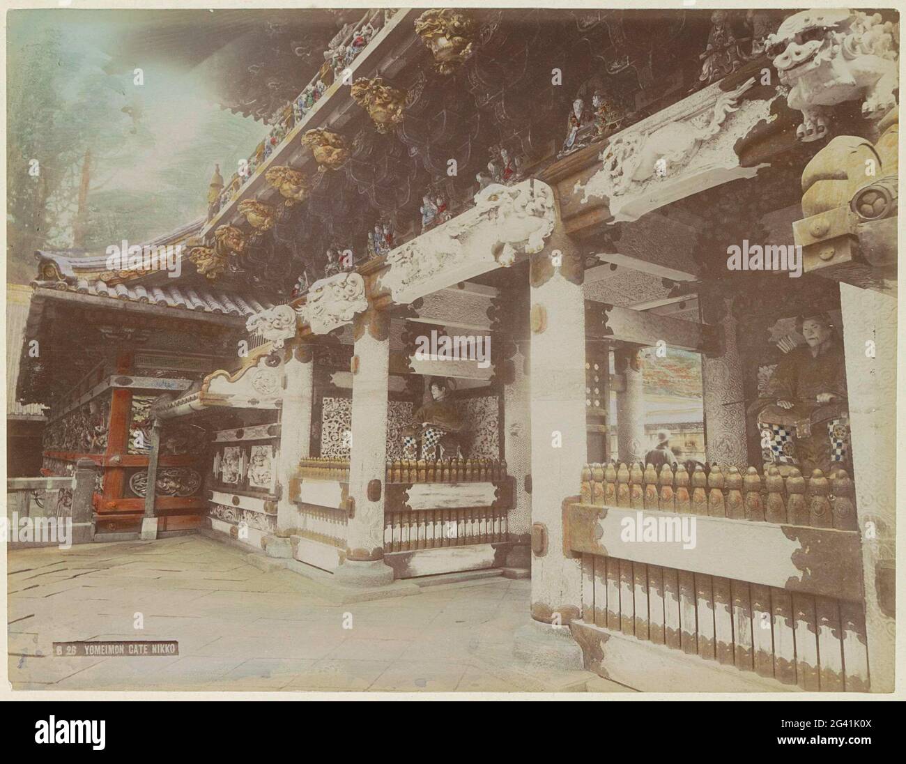 Yomeimon gate of the Toshogu shrine in Nikko with two guards on either ...