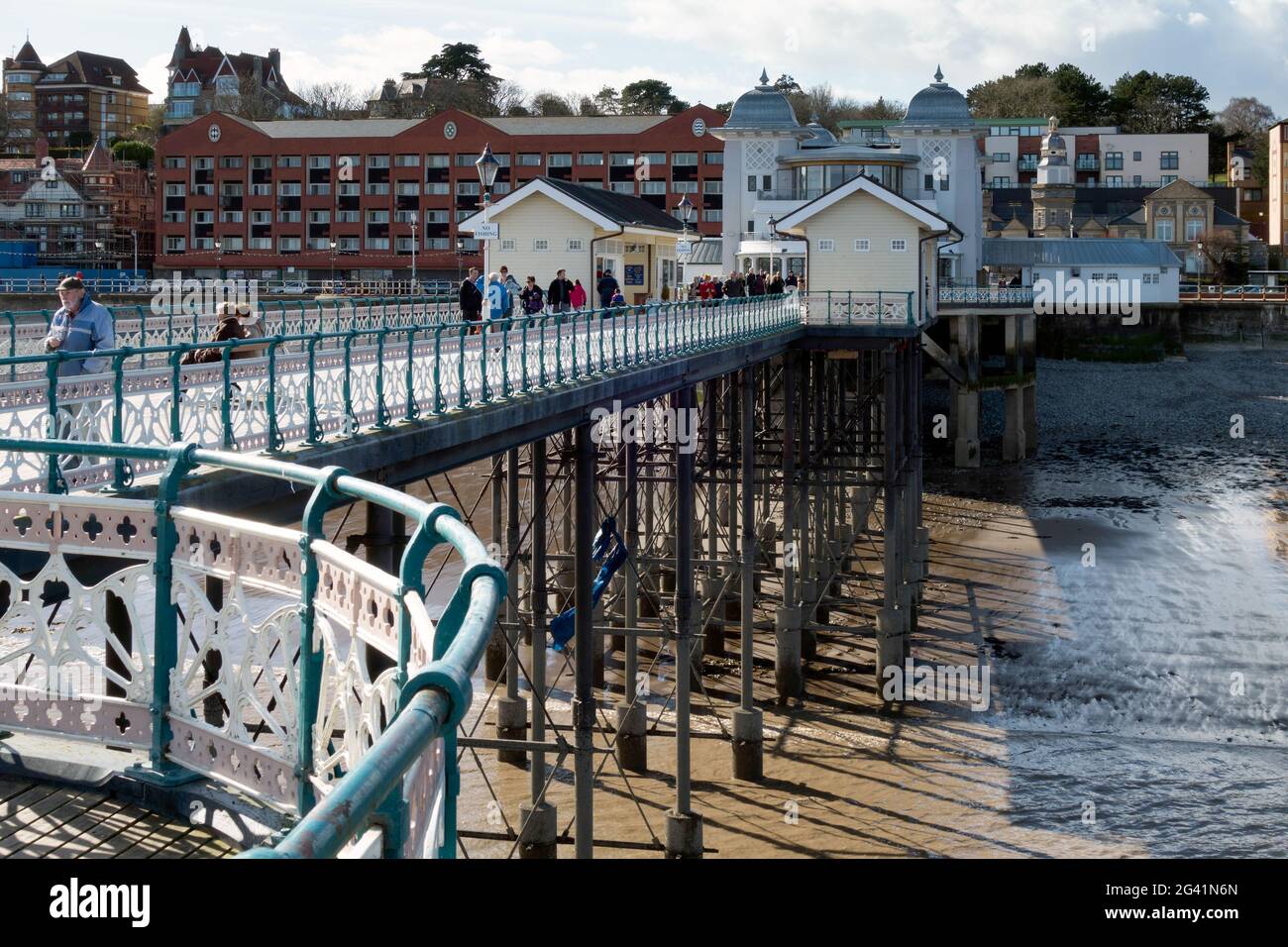 Cardiff beach hi-res stock photography and images - Alamy