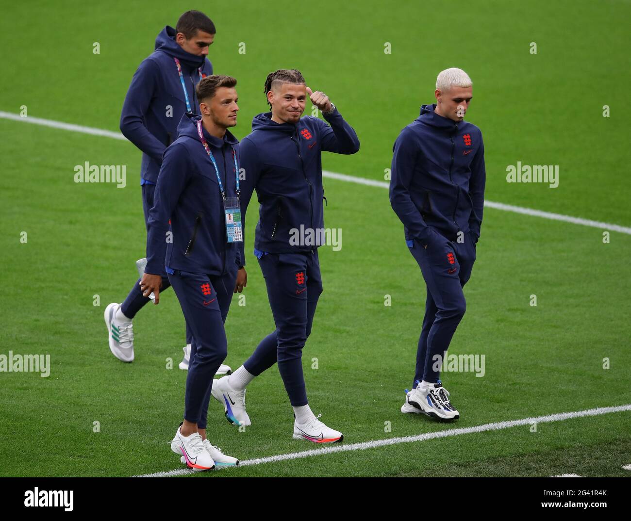 London, UK. 18th June 2021. Kalvin Phillips (c) gives a thumbs up as he ...