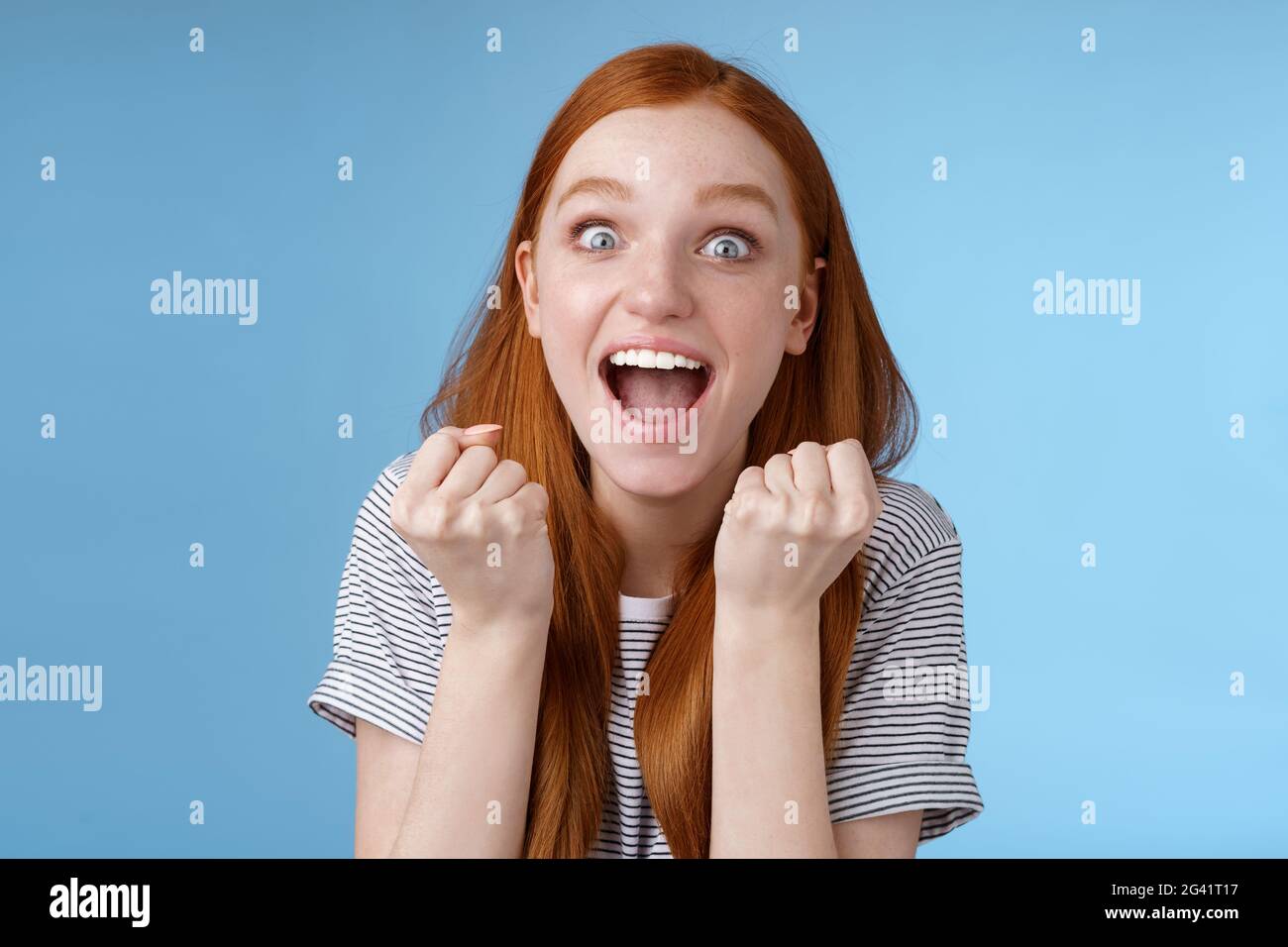 Girl cheering win hi-res stock photography and images - Alamy