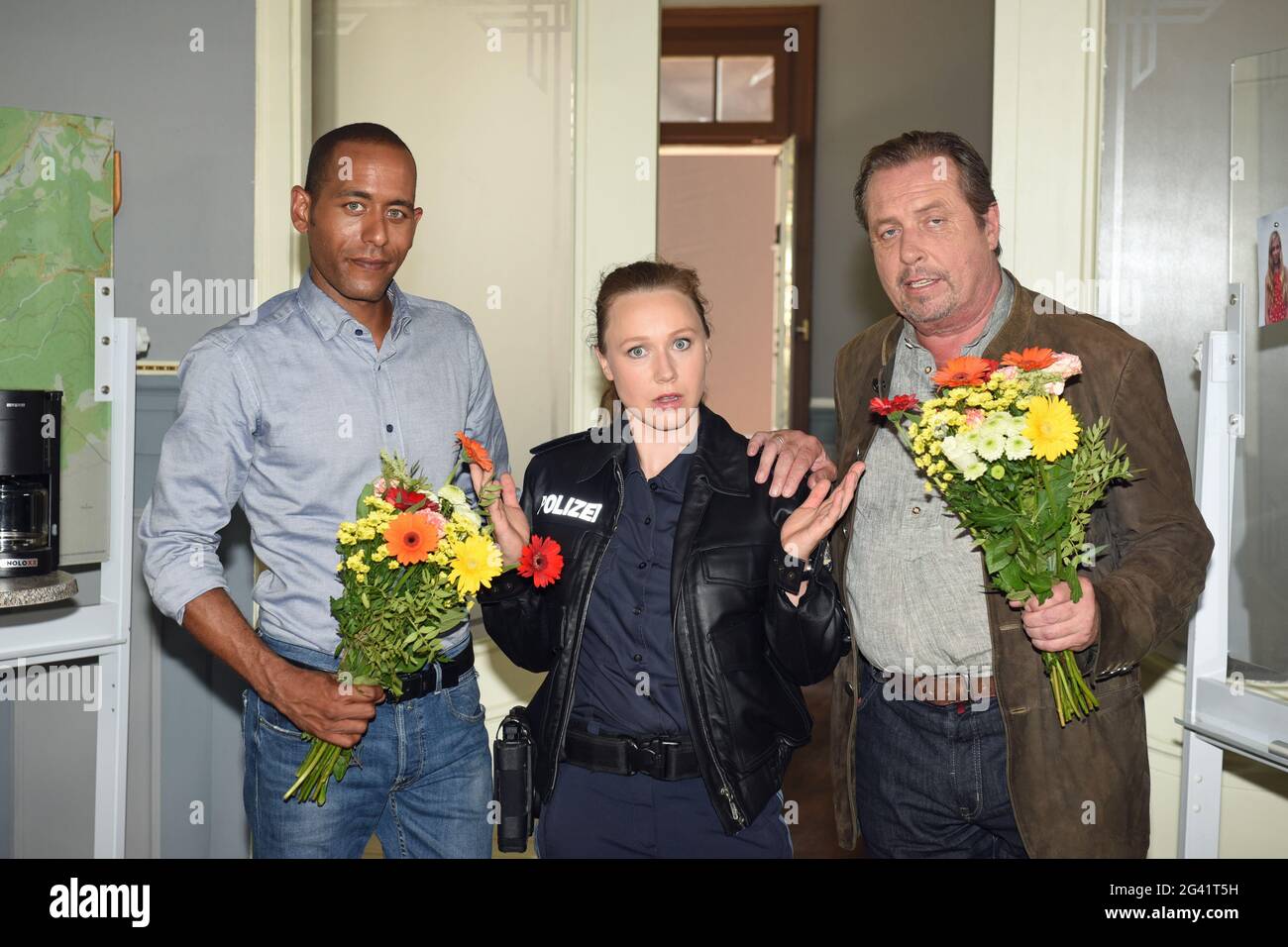 Geiselgasteig, Germany. 18th June, 2021. The actors (from left), Peter ...