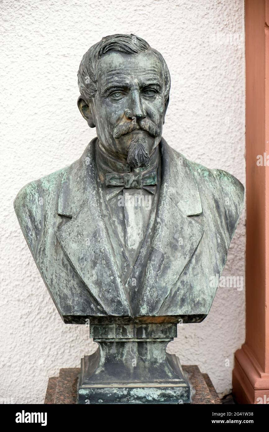 Bust of Fred Garnier in Friedrichsdorf Stock Photo - Alamy