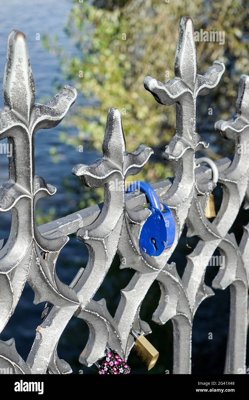 Padlocks on the railings of the Charles Bridge in Prague Stock Photo ...