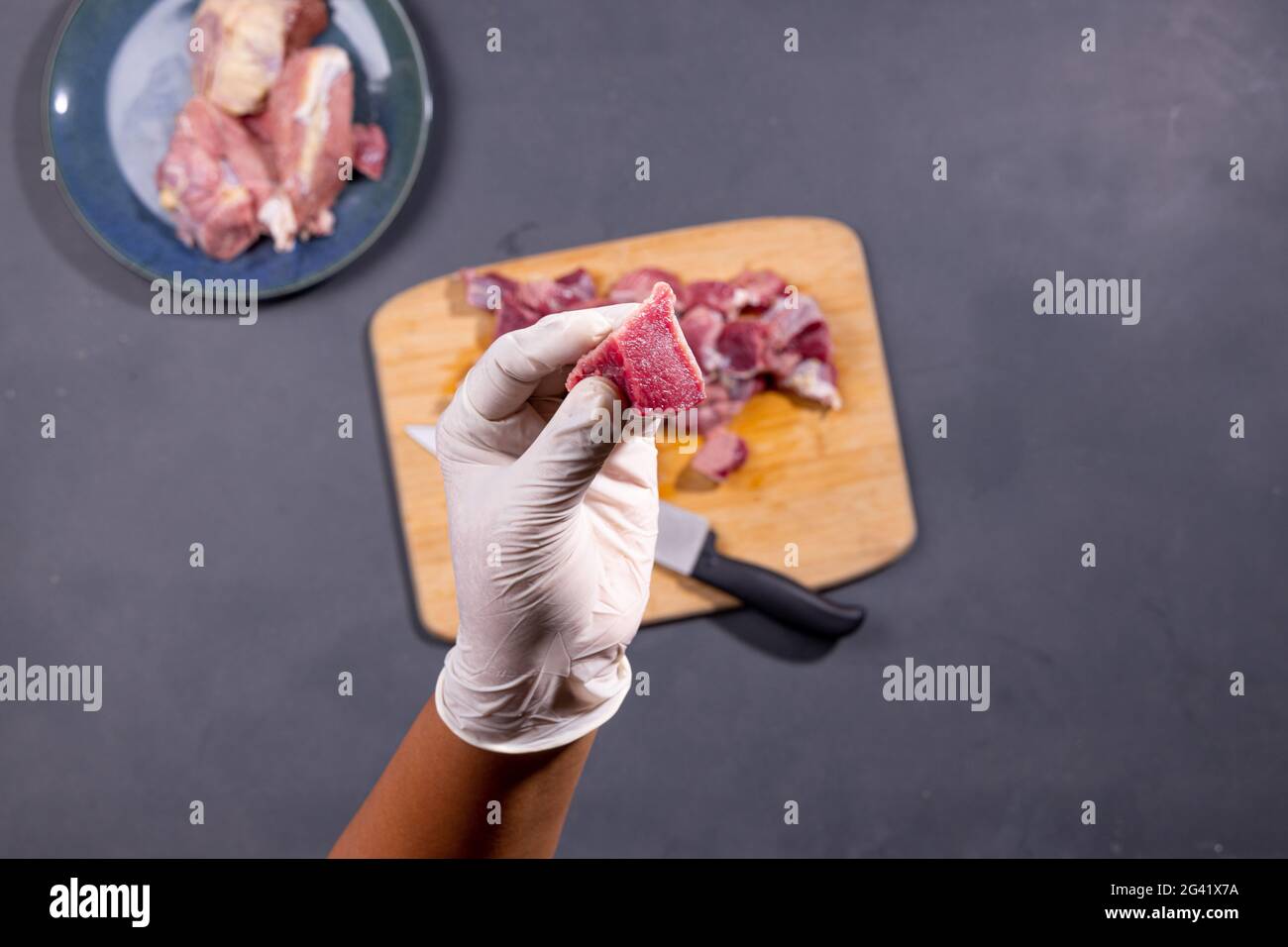 Cutting beef hi-res stock photography and images - Alamy