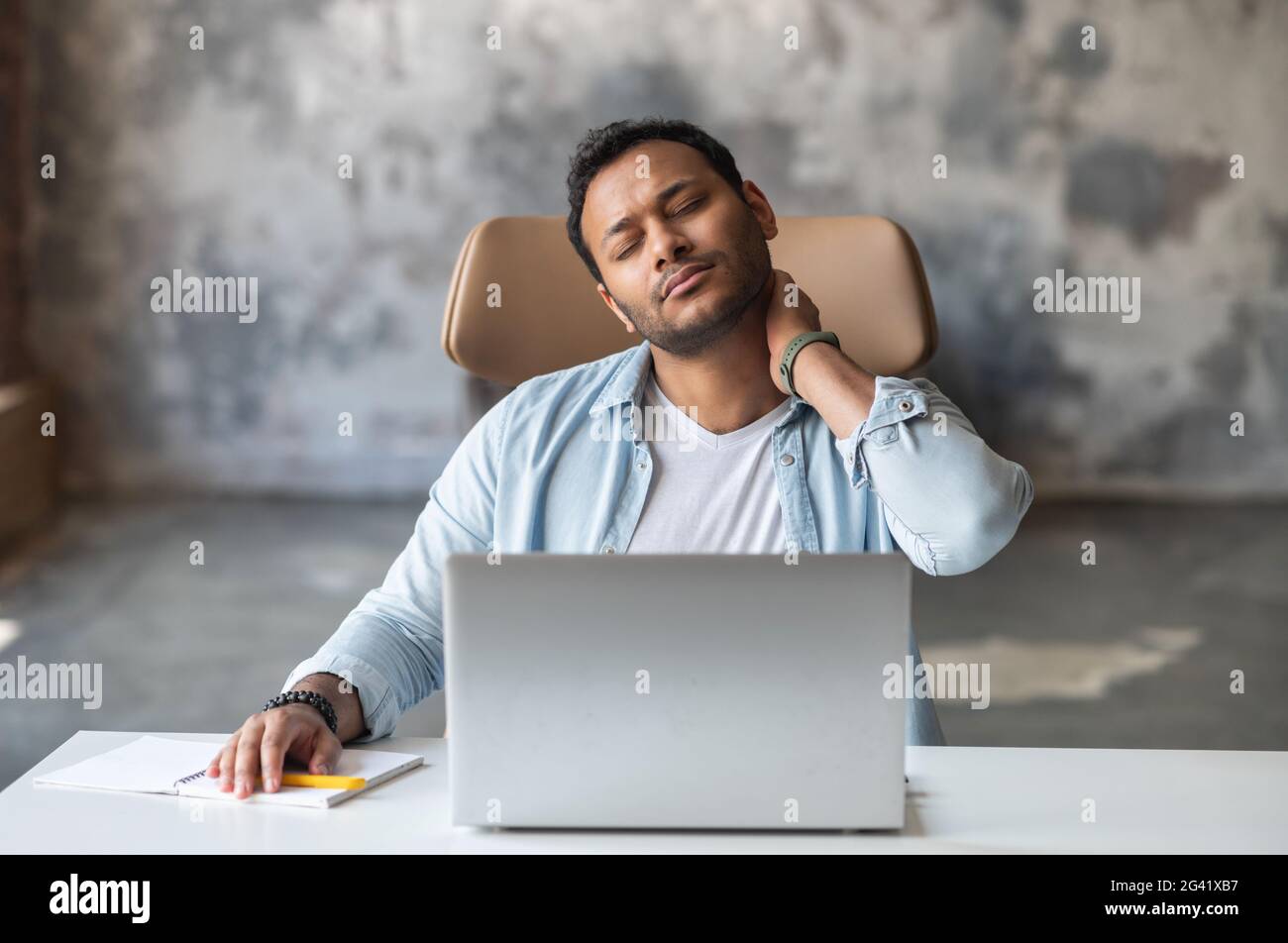 India suffers hi-res stock photography and images - Alamy