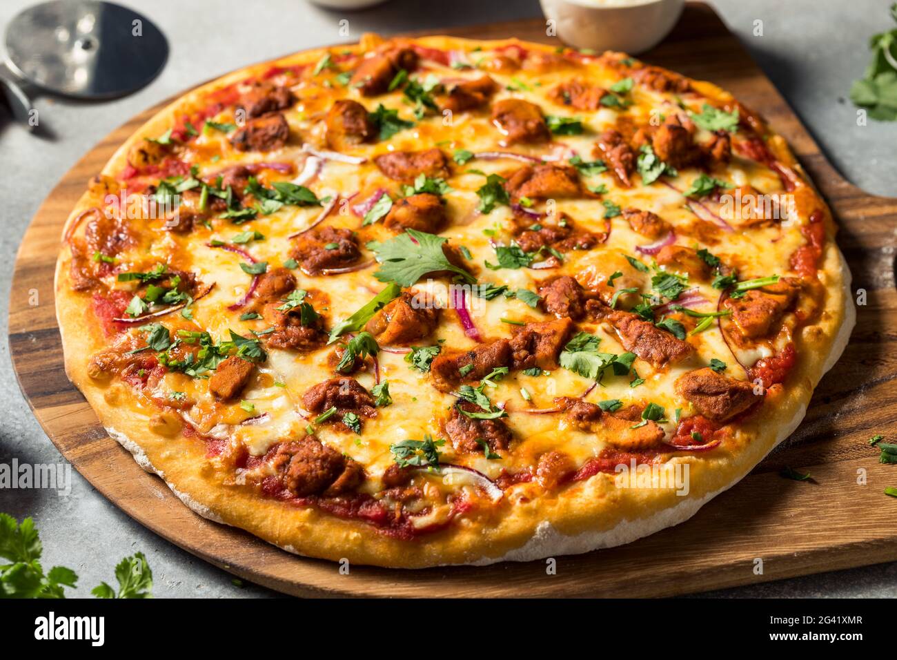 Tikka pizza hi-res stock photography and images - Alamy