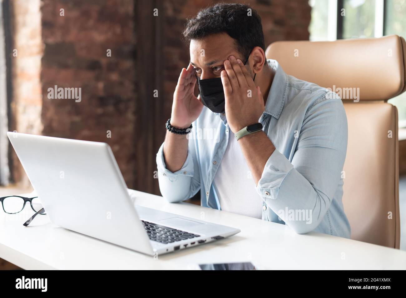 Indian man sitting in front of computer hi-res stock photography and ...