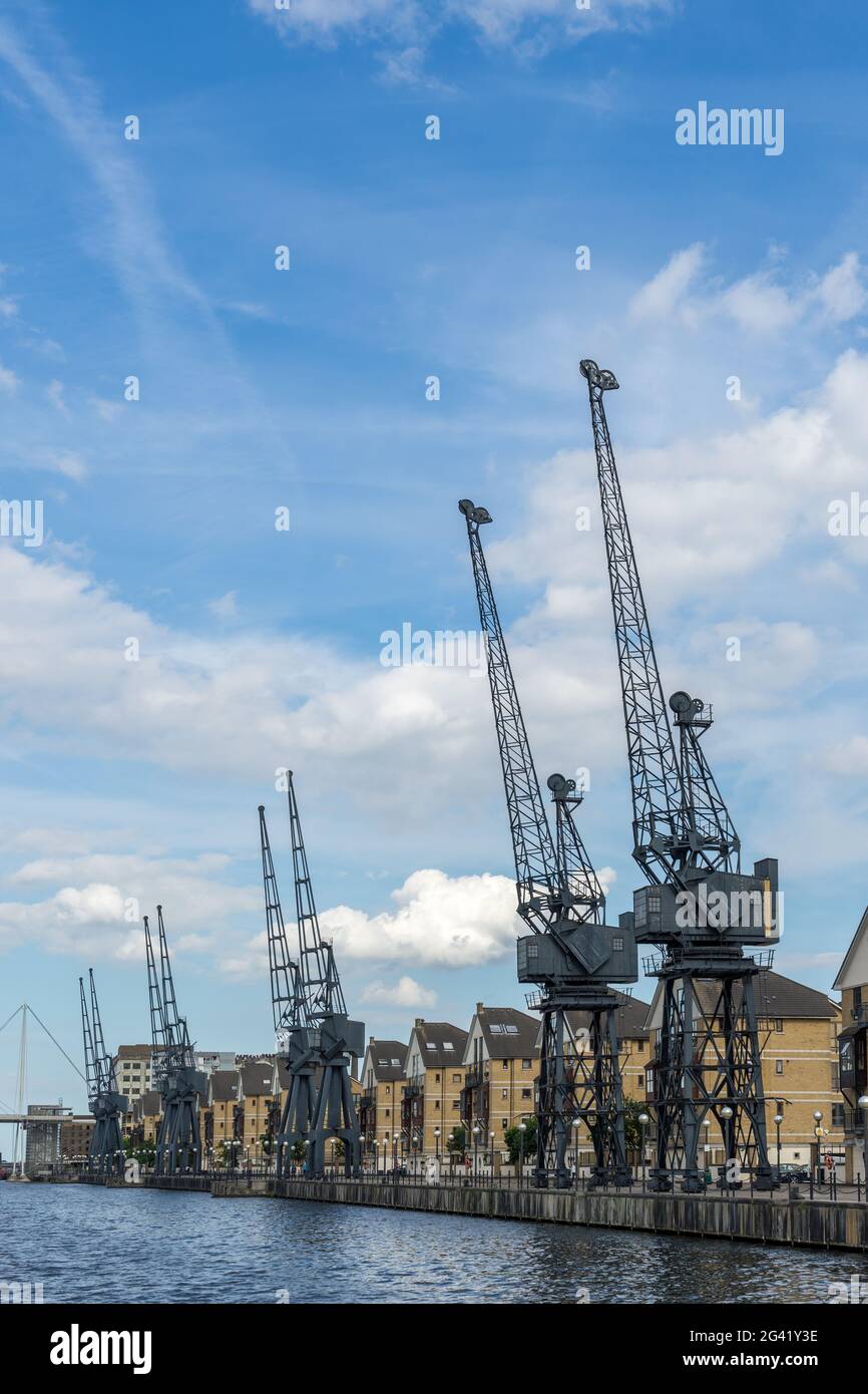 Old dockside hi-res stock photography and images - Alamy