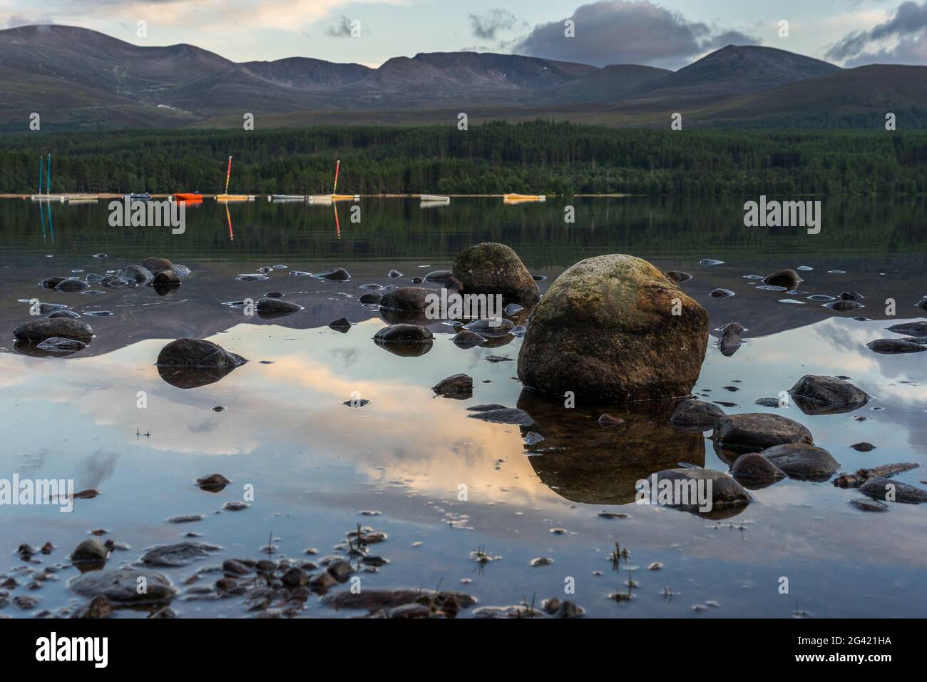 Loch morlich summer hi-res stock photography and images - Alamy
