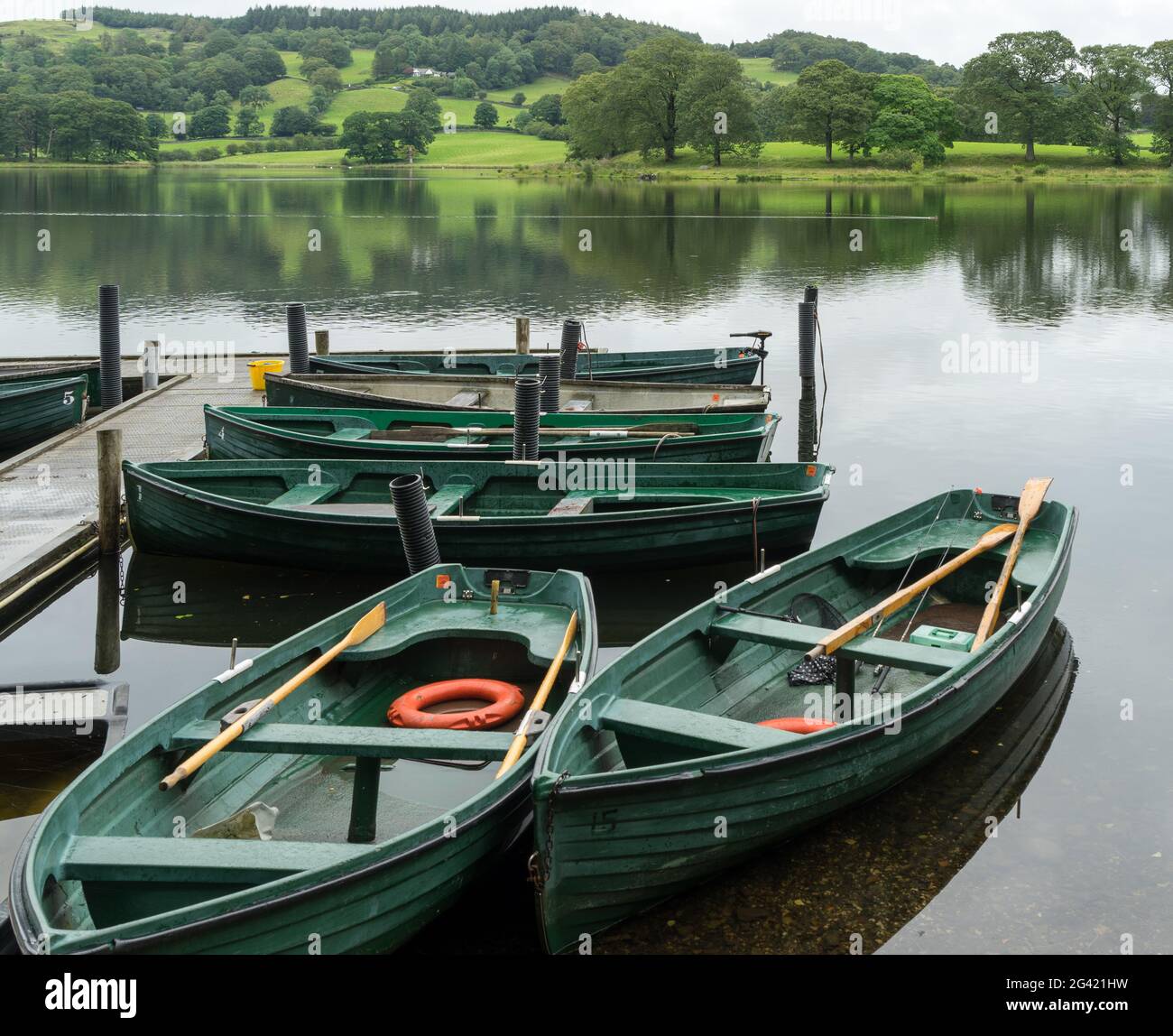 Moored boats on coniston hi-res stock photography and images - Alamy