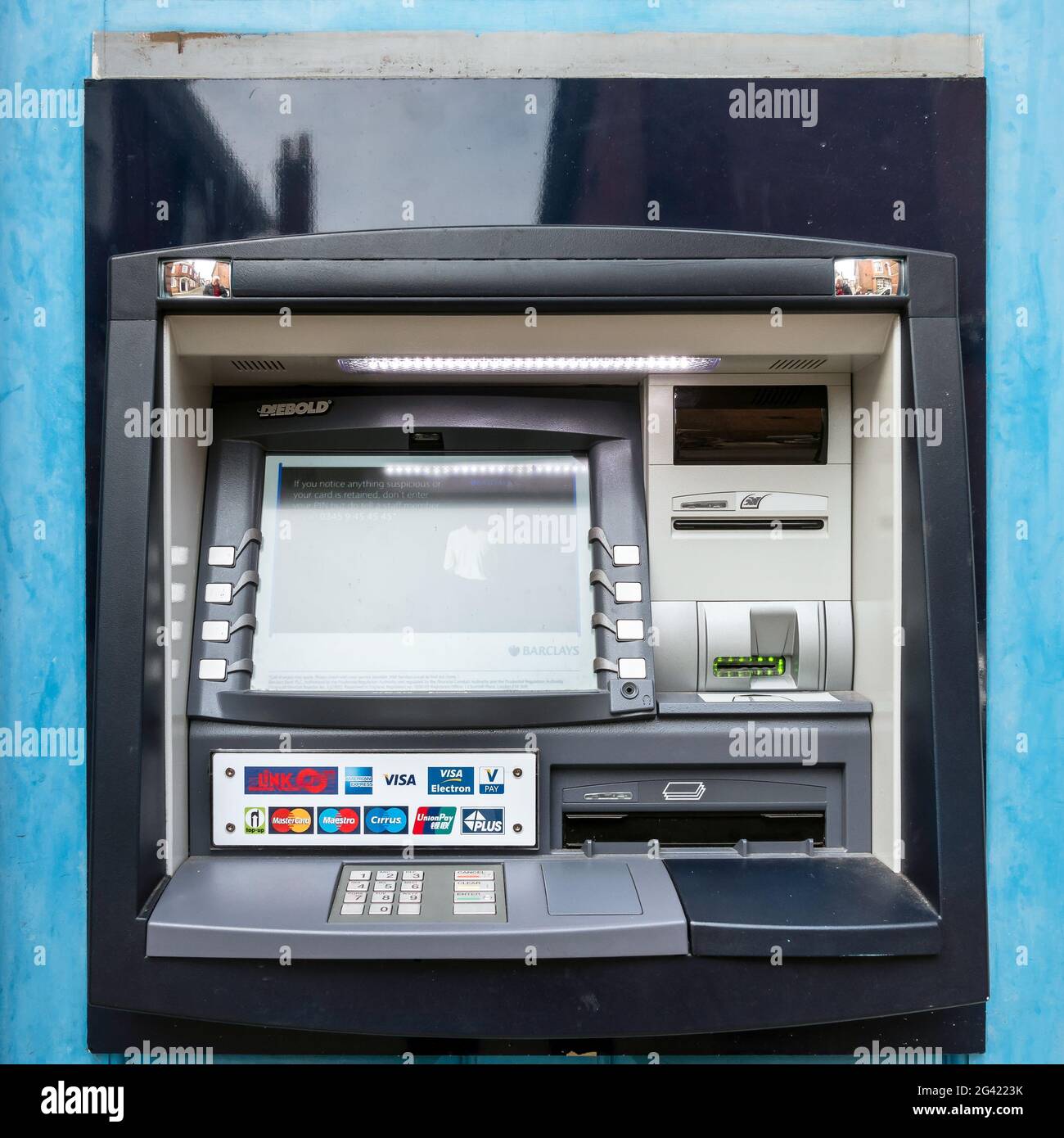 Cash machine screen hi-res stock photography and images - Alamy