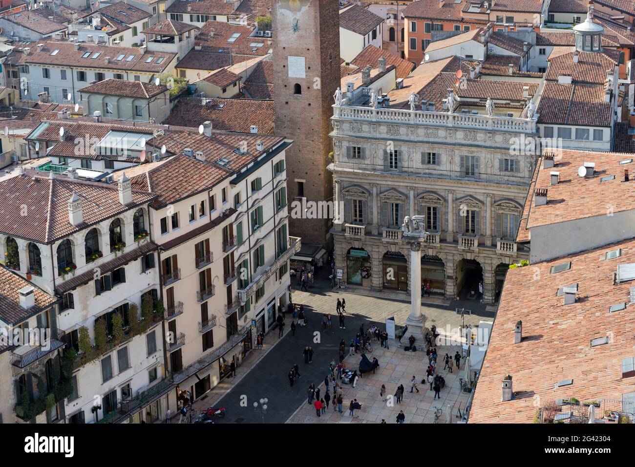 Renaissance veronese architecture hi-res stock photography and images ...