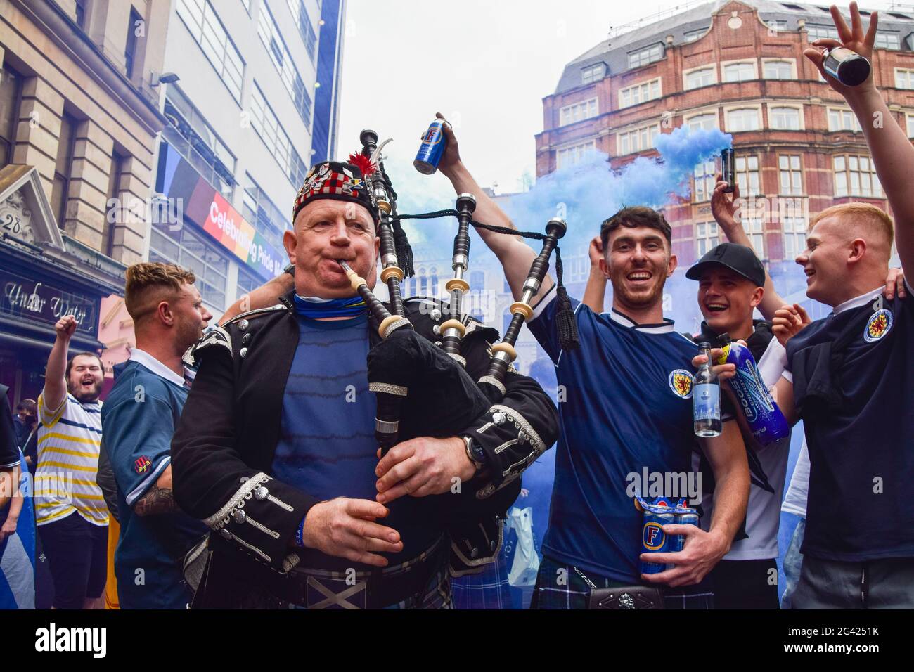 Uefa euro 2020 match hi-res stock photography and images - Alamy
