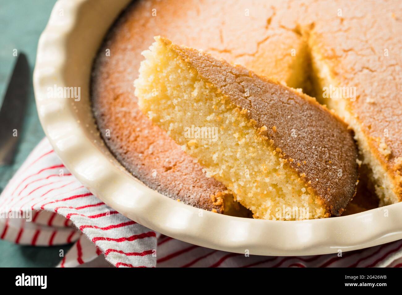 Coconut semolina cake hi-res stock photography and images - Alamy