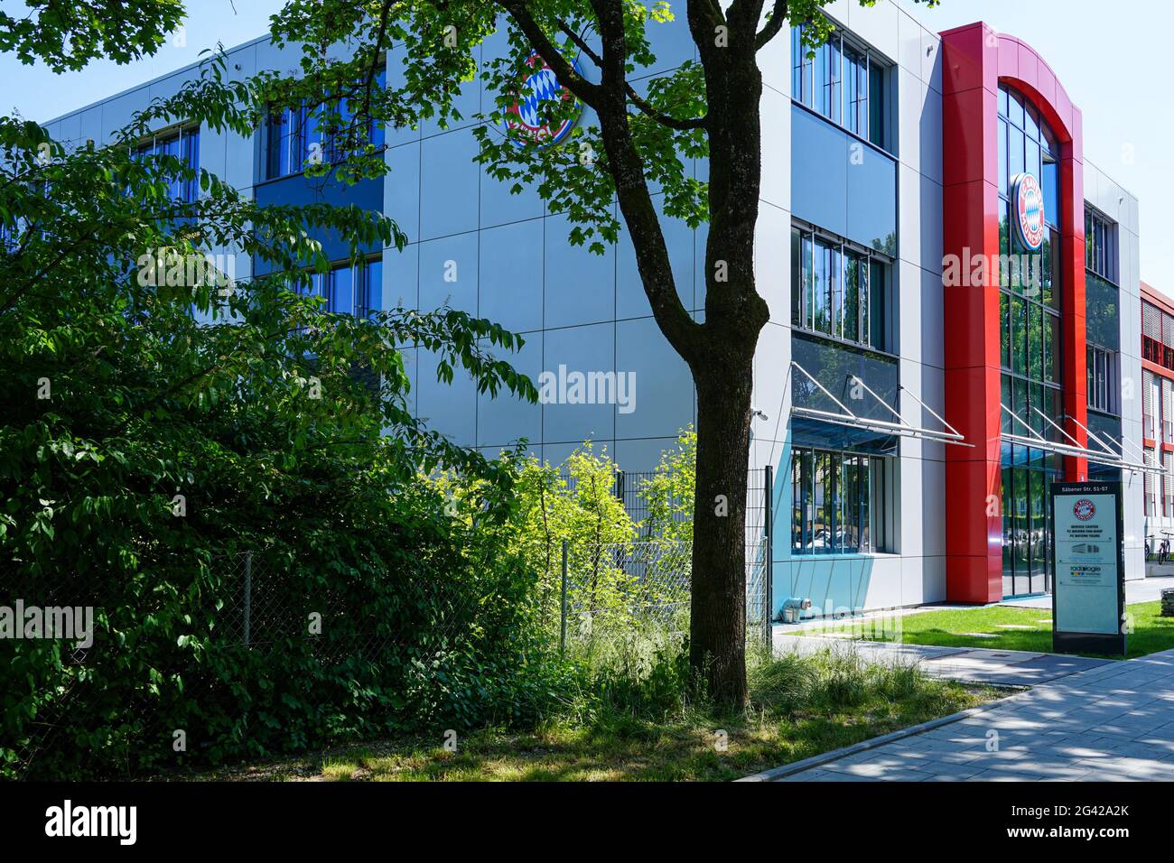 Fc bayern münchen bundesliga hi-res stock photography and images - Alamy