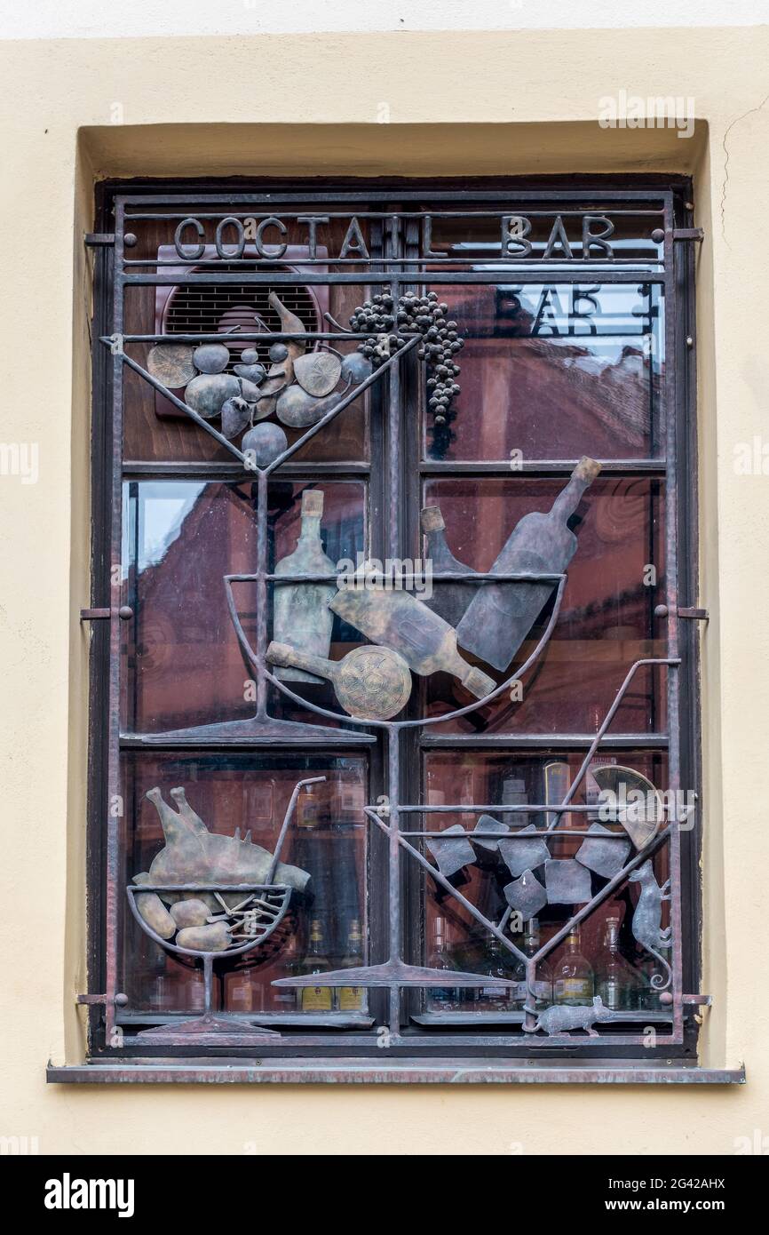 Unusual windows hi-res stock photography and images - Alamy