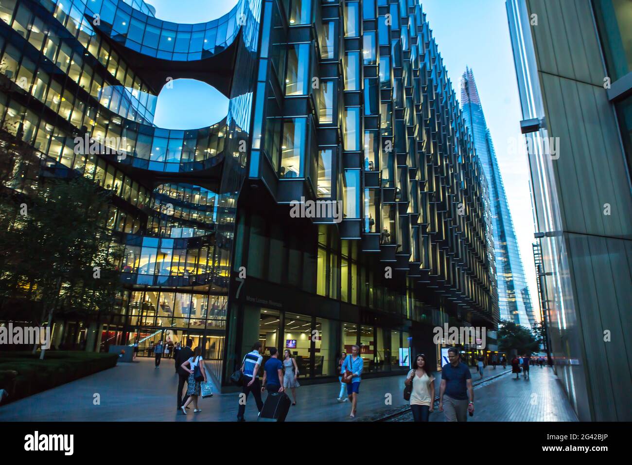 United kingdom london downtown modern hi-res stock photography and ...