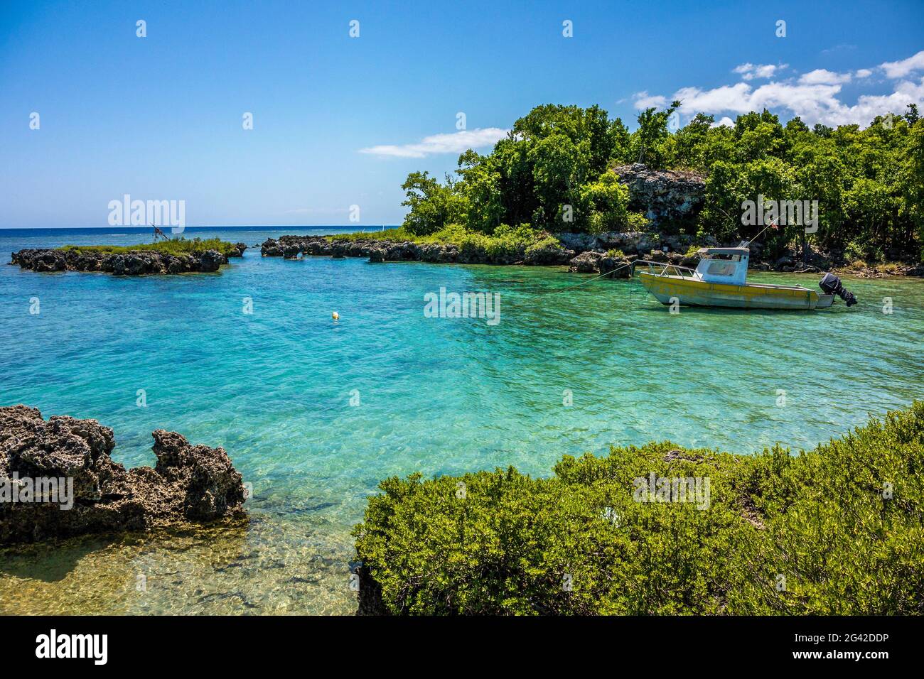 Bay with boat on Tanna, Vanuatu, South Pacific, Oceania Stock Photo - Alamy
