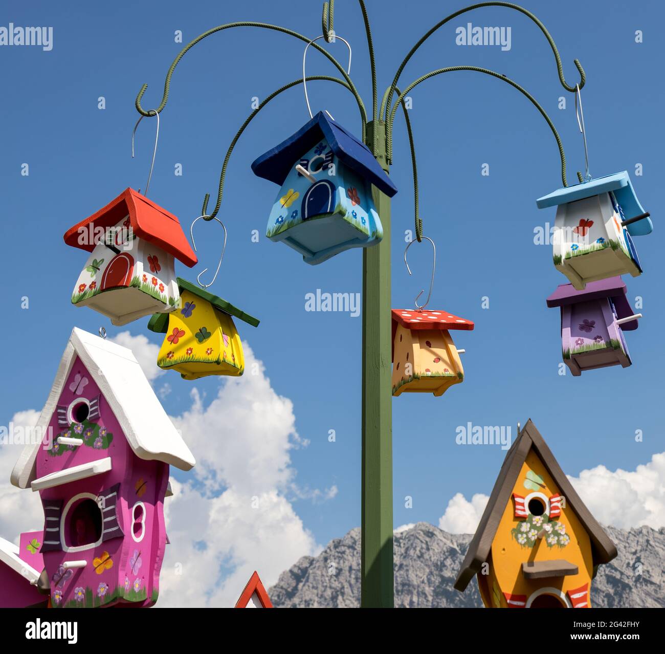 STAULANZA PASS, VENETO/ITALY - AUGUST 10 : Bird houses for sale at ...