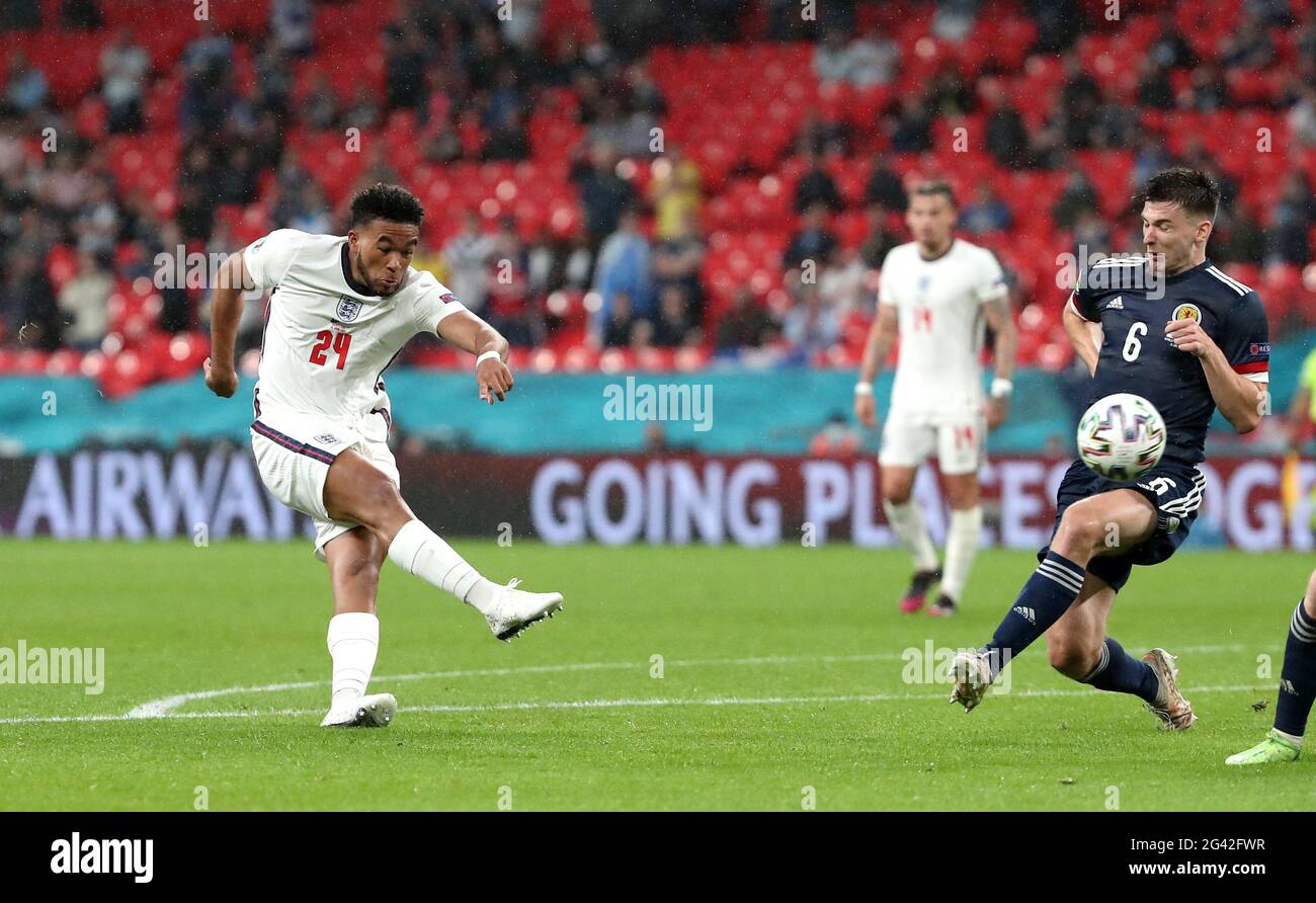 Reece james goal hi-res stock photography and images - Alamy