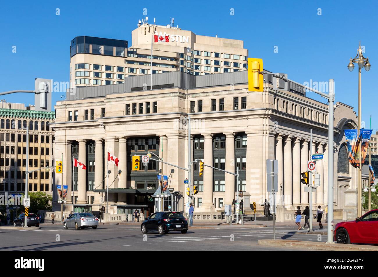 Canadian senate hi-res stock photography and images - Alamy