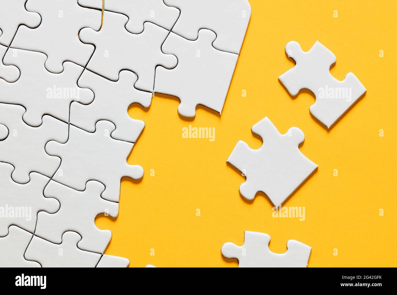 Missing puzzle piece hi-res stock photography and images - Alamy